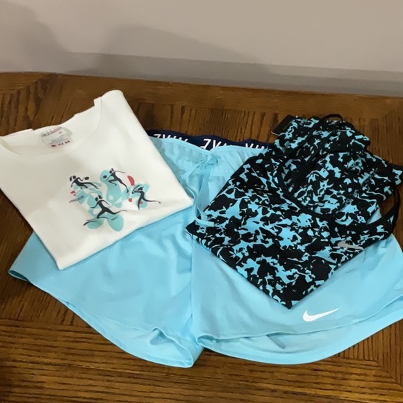 Nike | Shorts | Nike Workout Set Of Matching Shorts And 2 Tops S | Poshmark